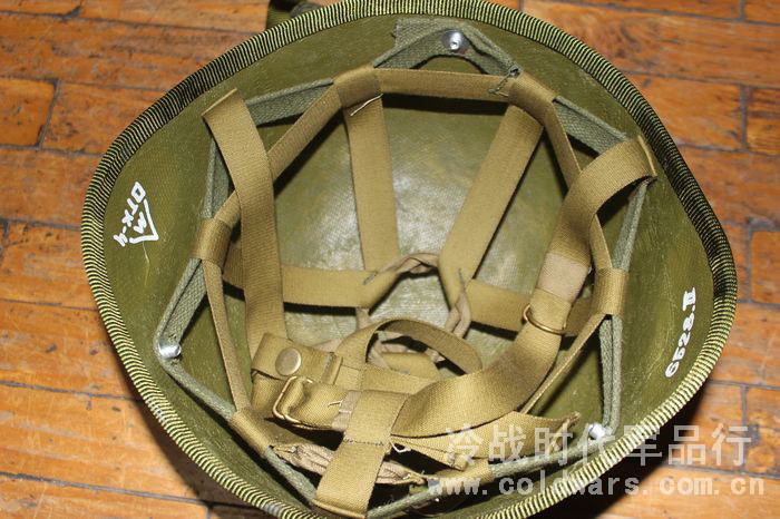 6b28头盔,agv头盔,白头盔_大山谷图库